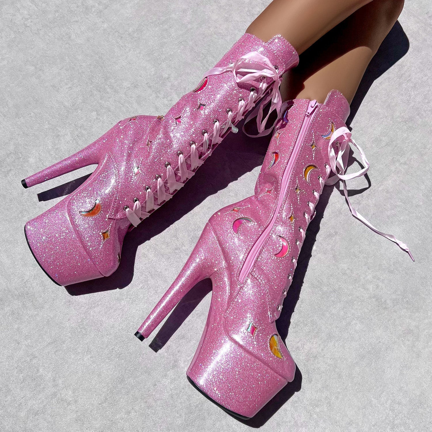 The Glitterati Cosmic Boot - Pink Sparkle - 7INCH – Hella Heels UK